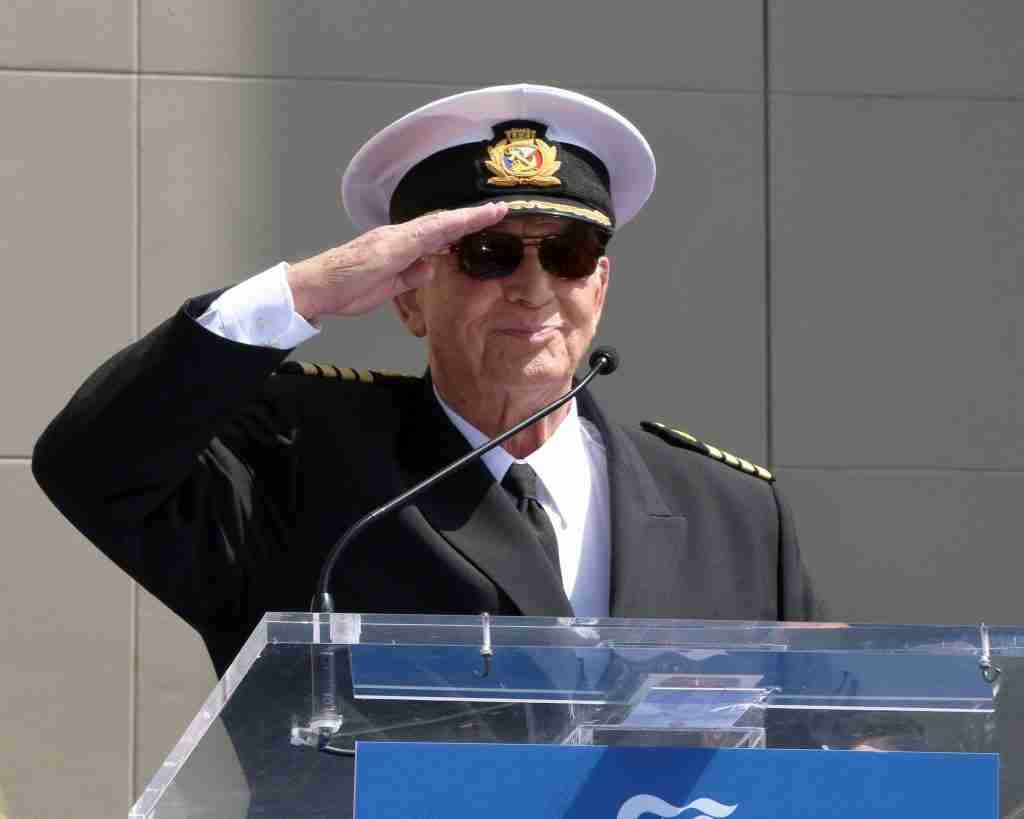 ‘Love Boat’ Captain Gavin MacLeod Dead at 90 – Eulogized by Ed Asner On ...
